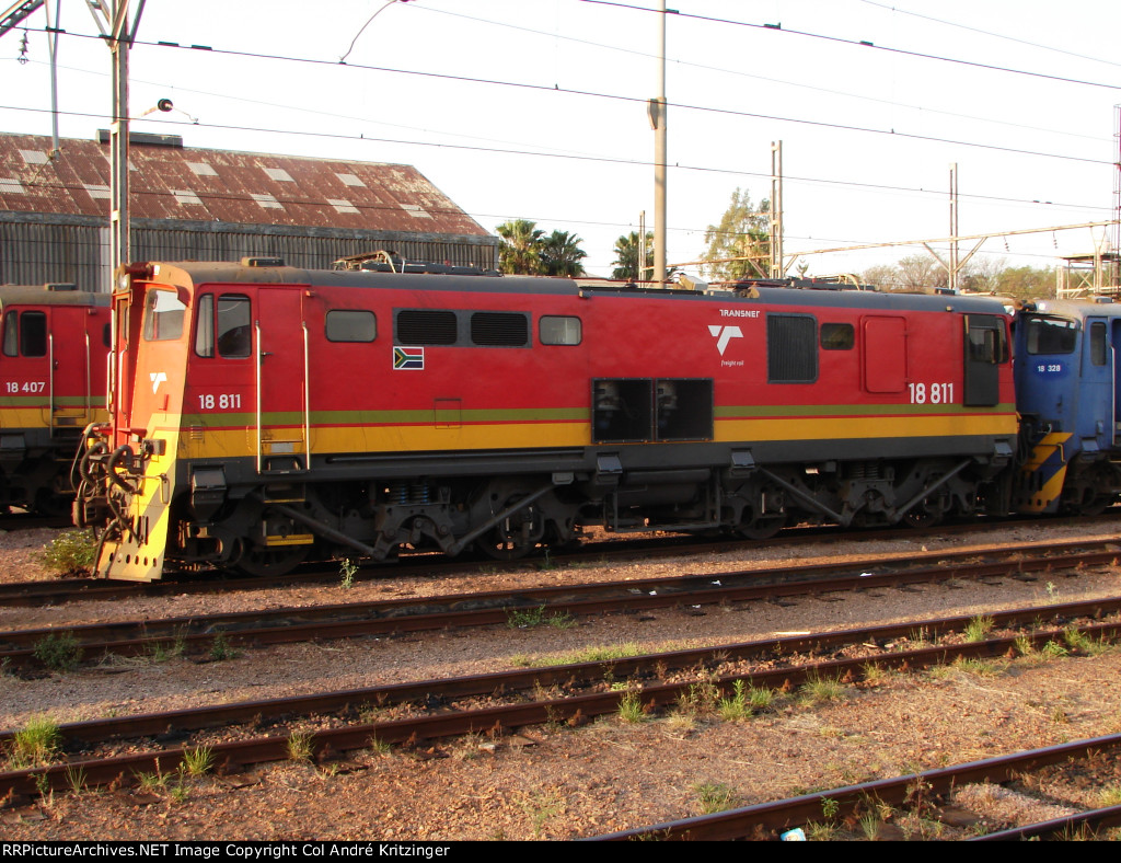 TFR Class 18E 18-811 (Series 2)